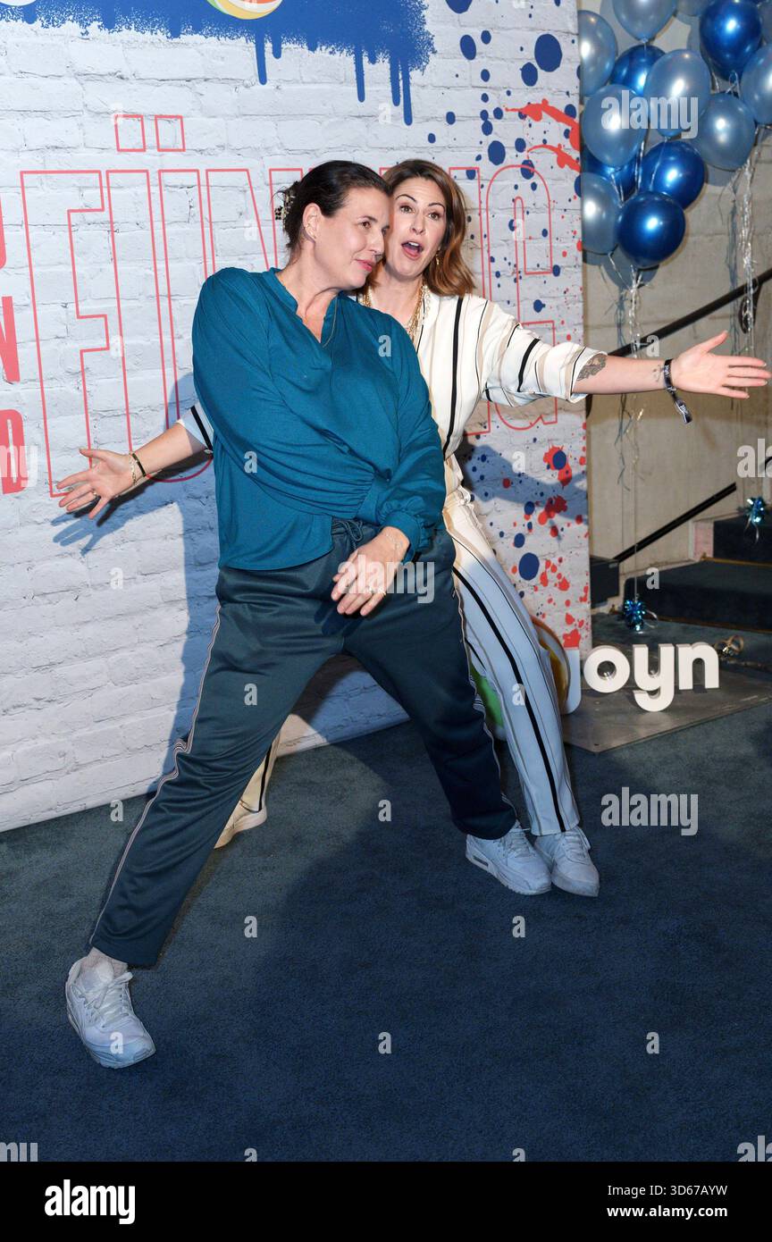 Elena Uhlig und Madita van Hülsen beim Screening der Joyn-Serie Frier ...