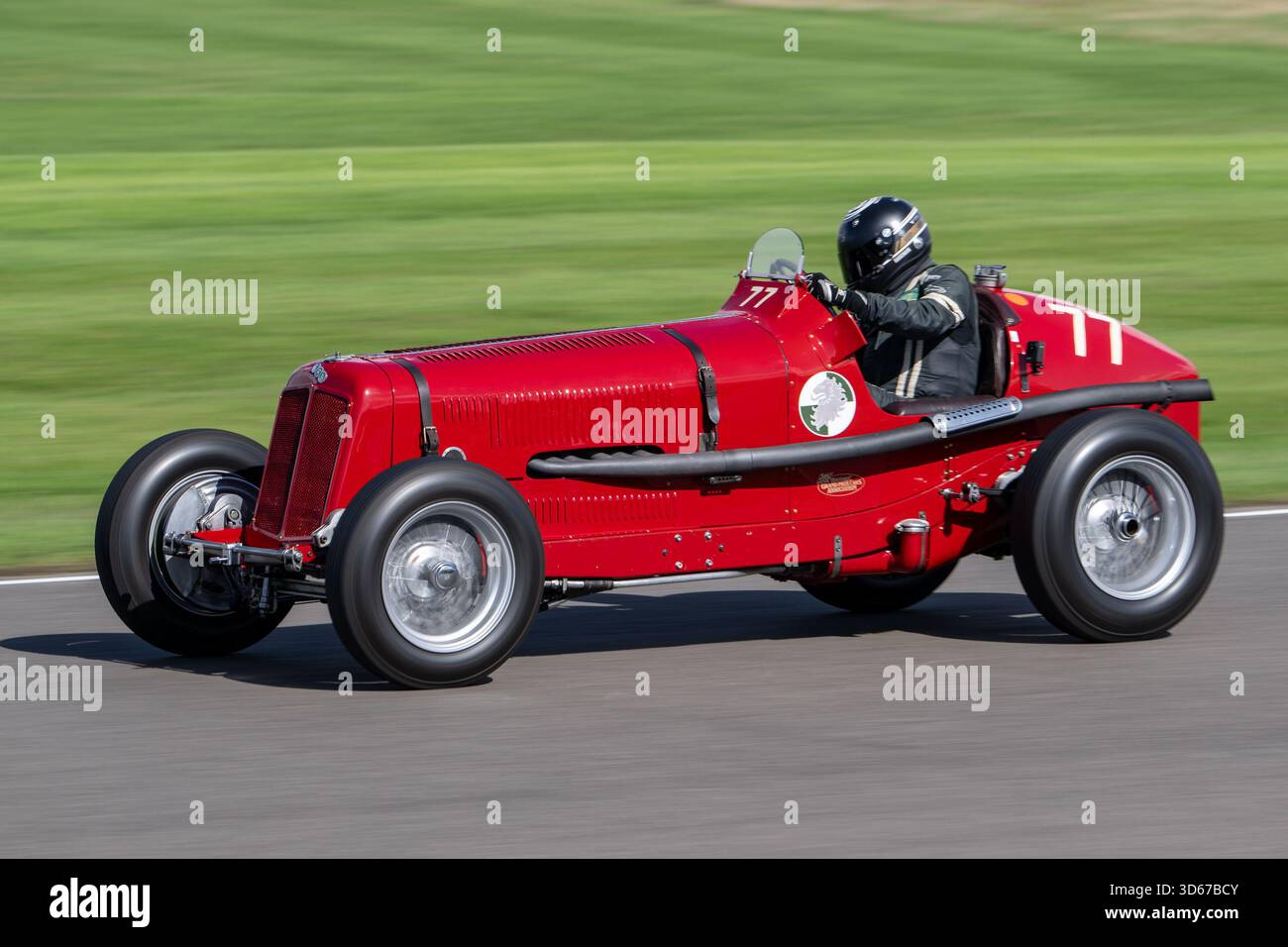 Cars competing in the Goodwood Trophy at the Goodwood Revival 2025 ...