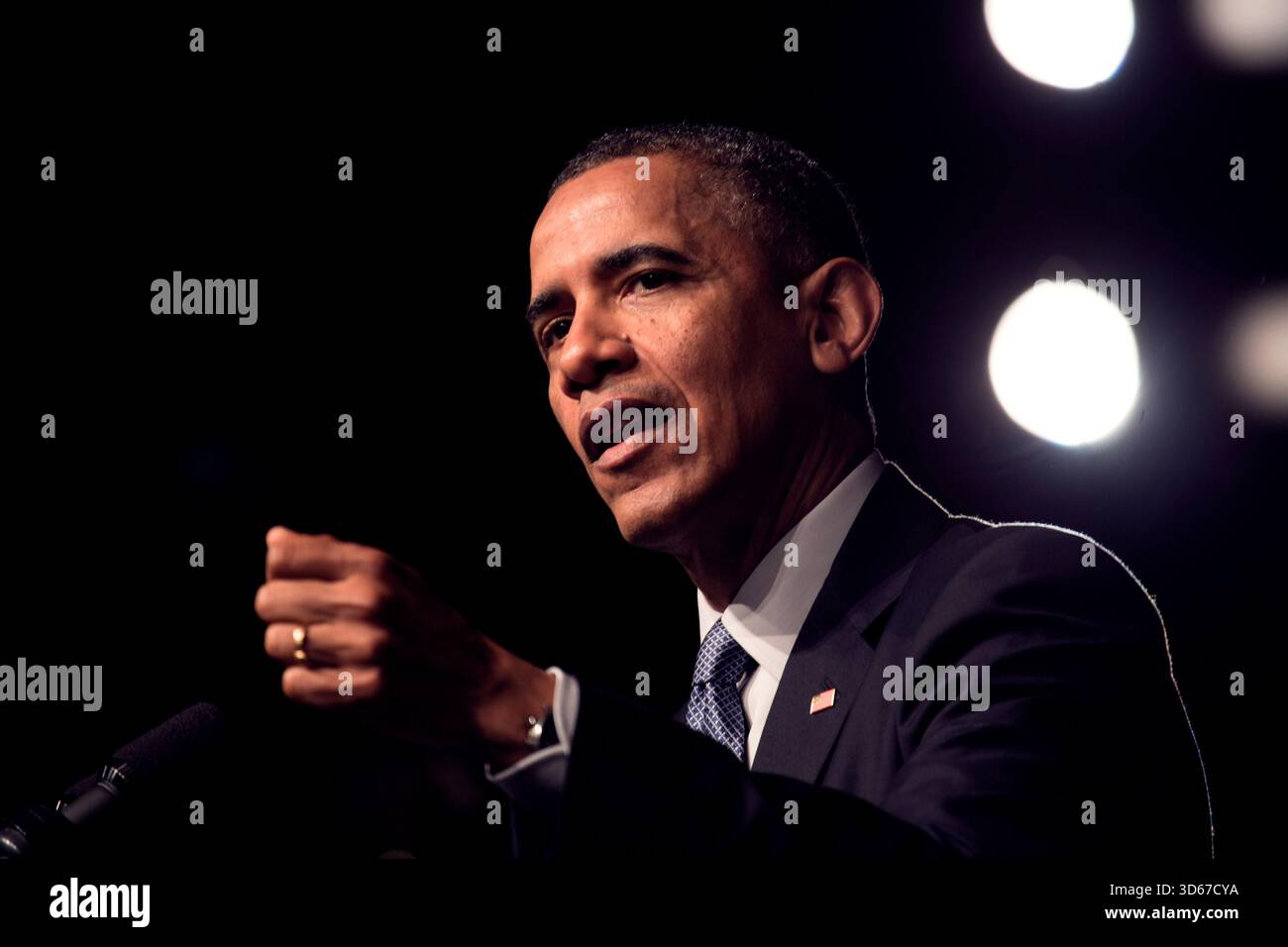 Barack obama presidential library hi-res stock photography and images ...