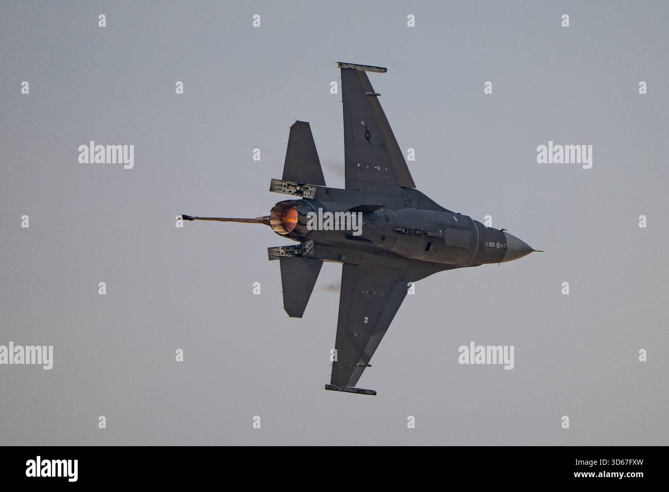 A U.S. Air Force F-16C Fighting Falcon assigned to the 555th Fighter ...