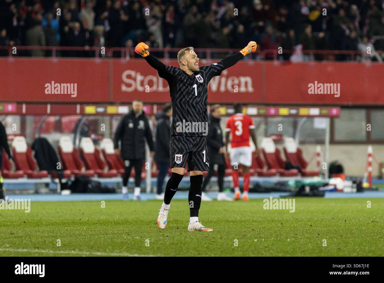 Vienna, Austria. 18th, November 2025. Goalkeeper Alexander Schlager (1 ...