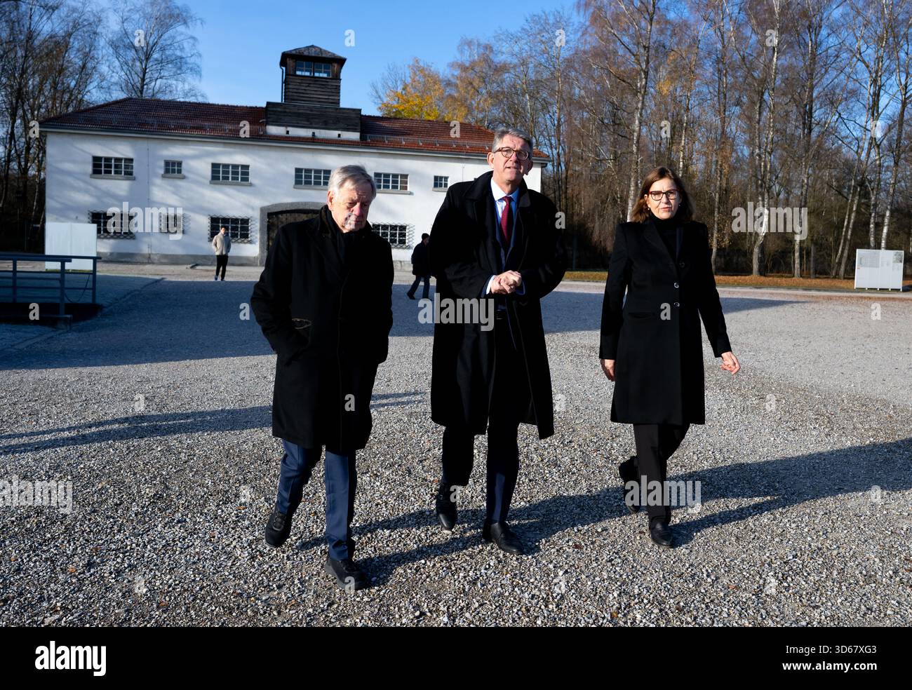 19 November 2025, Bavaria, Dachau: Karl Freller (l-r), Director of the ...