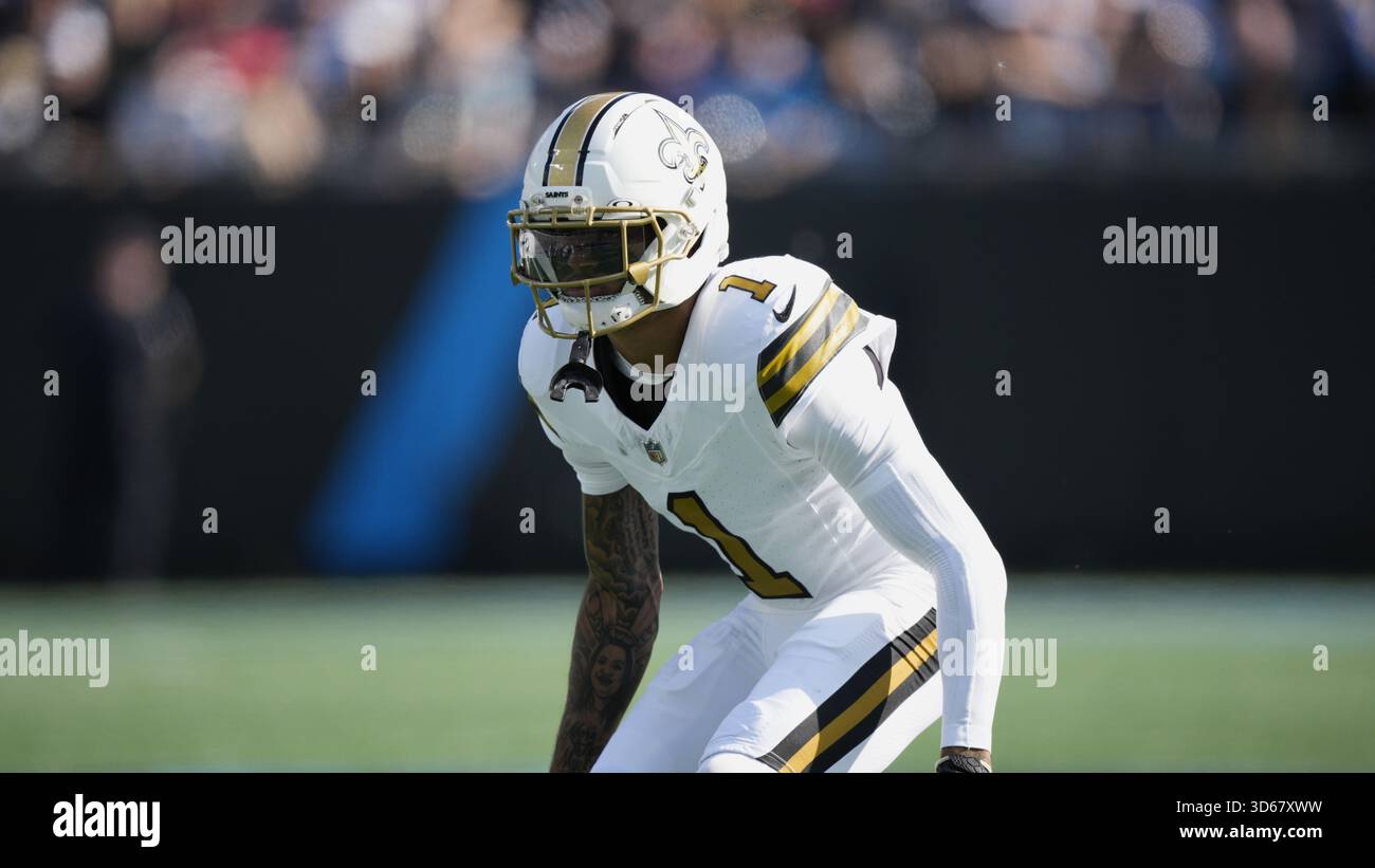 New Orleans Saints cornerback Alontae Taylor (1) plays during an NFL ...