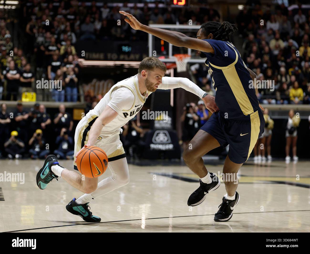 WEST LAFAYETTE, IN - NOVEMBER 16: Purdue Boilermakers guard Braden ...