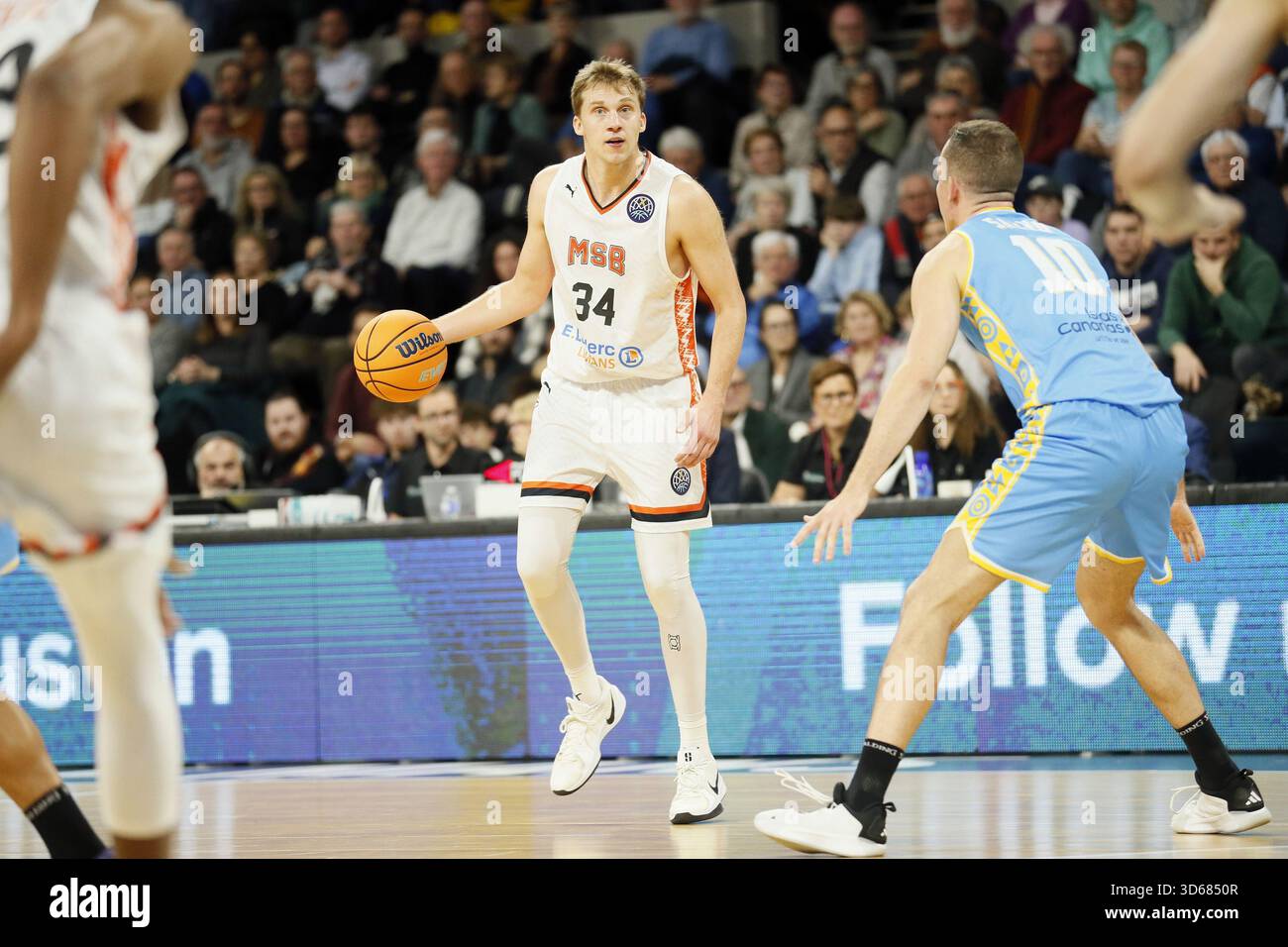 David DiLeo of Le Mans Sarthe Basket during the Champions League, Group ...