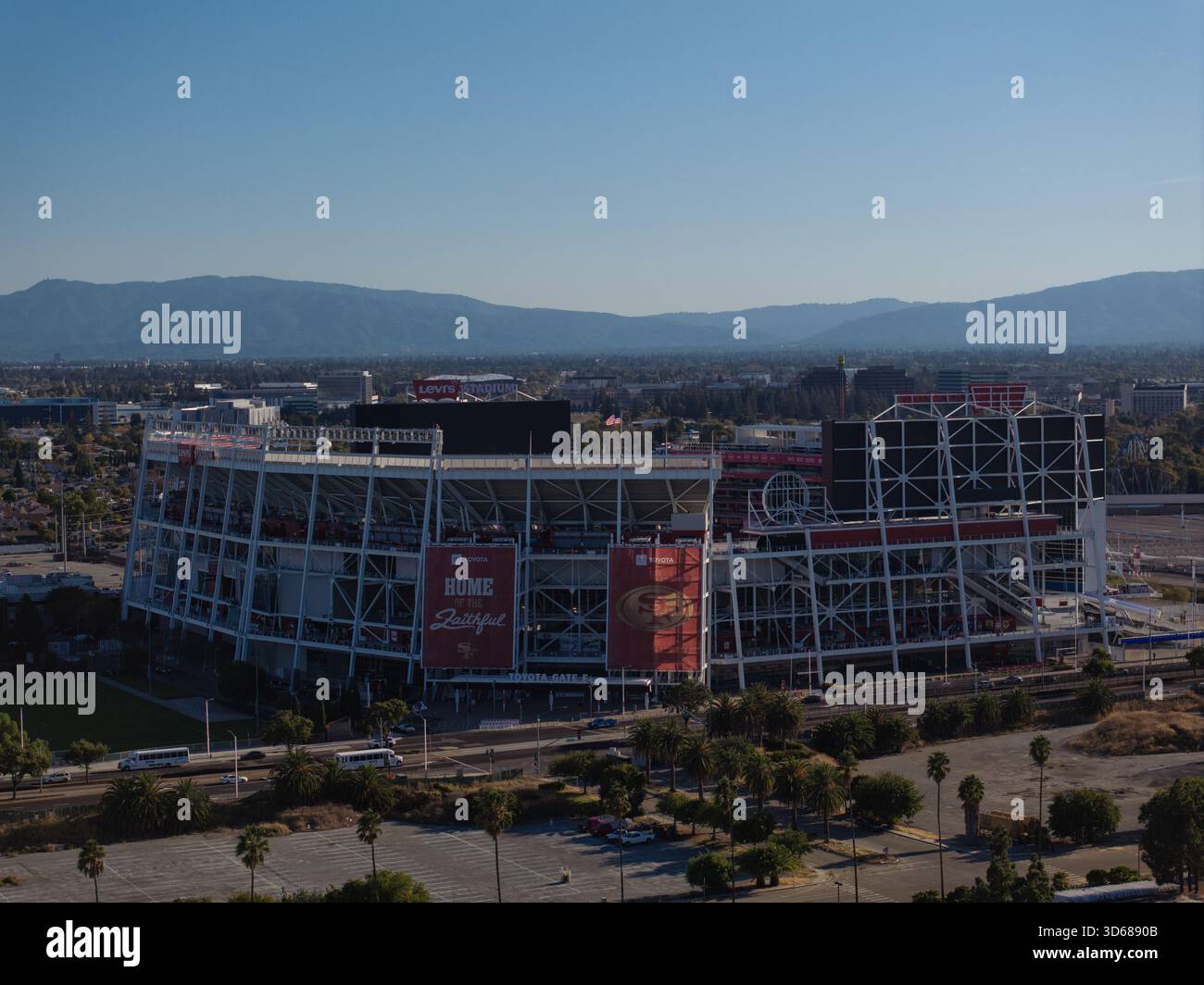 Levi's stadium aerial hi-res stock photography and images - Alamy