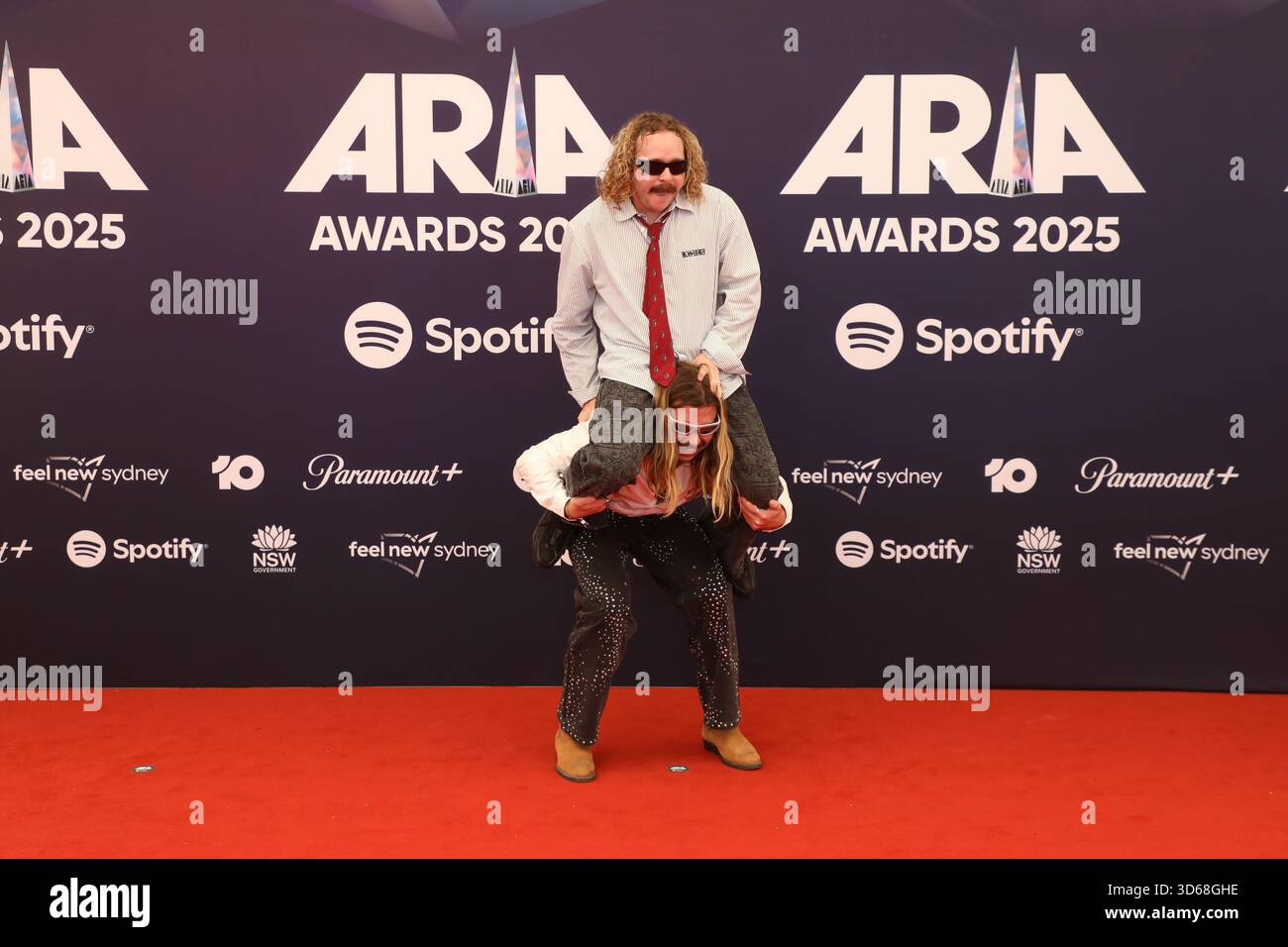 Sydney, Australia. 19th November 2025. Alex Gray and Oliver Critchley ...