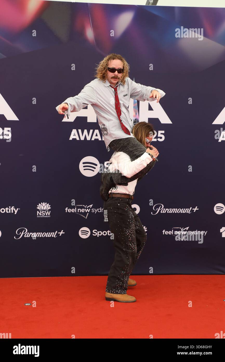 Sydney, Australia. 19th November 2025. Alex Gray and Oliver Critchley ...