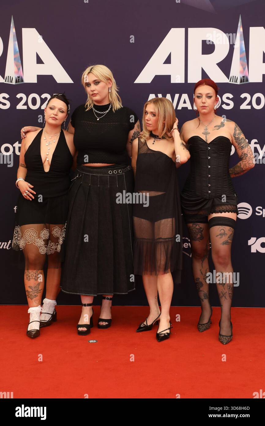 Sydney, Australia. 19th November 2025. Scarlett McKahey, Jaida ...