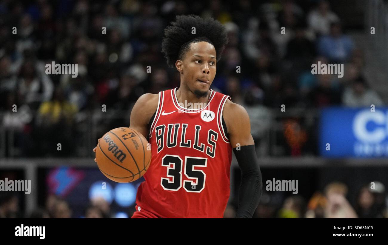 Chicago Bulls forward Isaac Okoro brings the ball up court during an ...