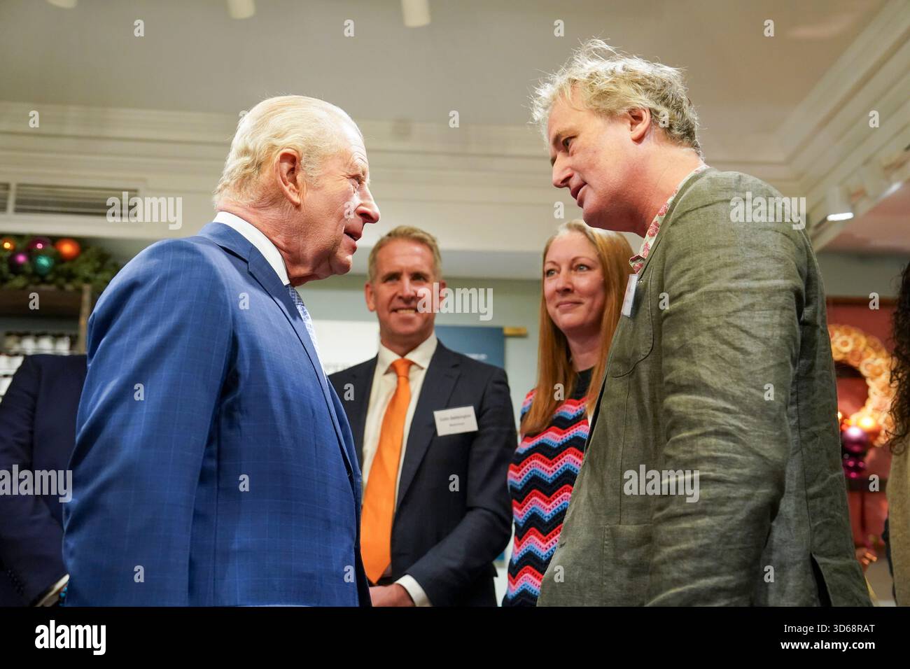 RETRANSMITTING CORRECTING BINGHAM TO BIGHAM King Charles III (left ...