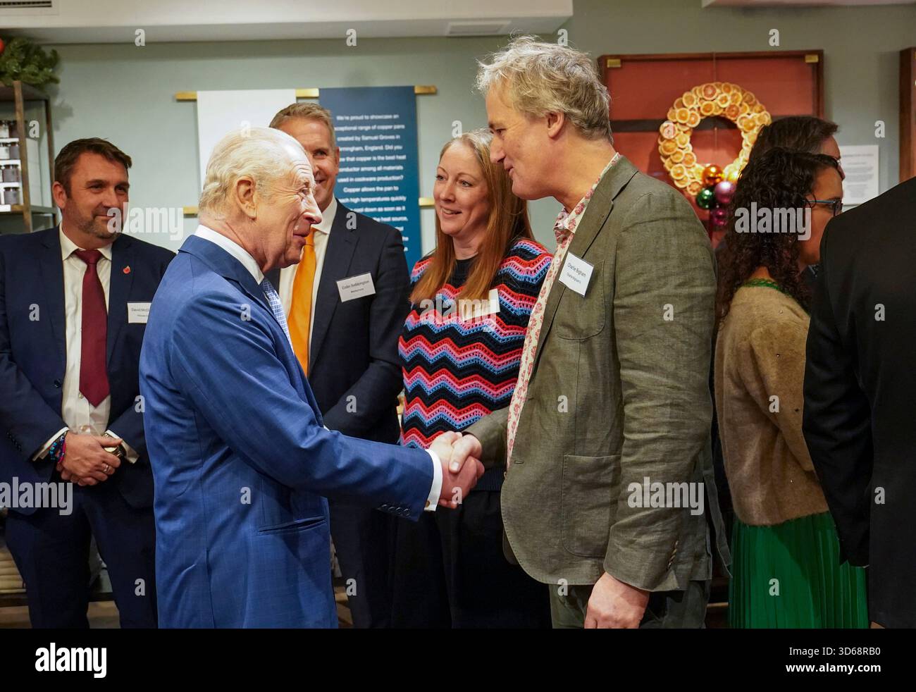 RETRANSMITTING CORRECTING BINGHAM TO BIGHAM King Charles III (left ...