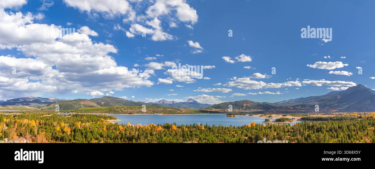 Dillon Reservoir valley panorama, between Frisco and Silverthorne ...