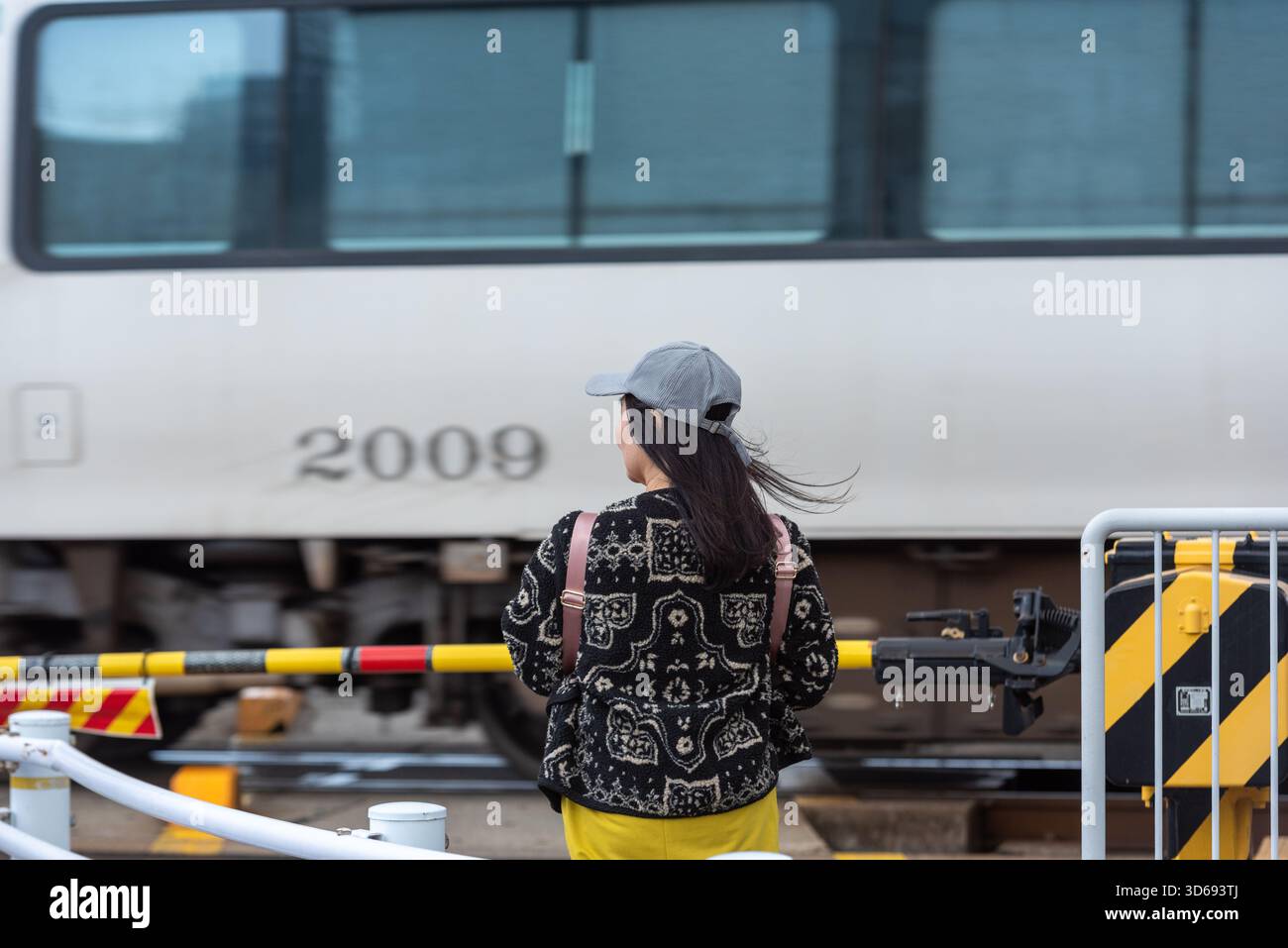 Traveler woman waiting train hi-res stock photography and images - Alamy