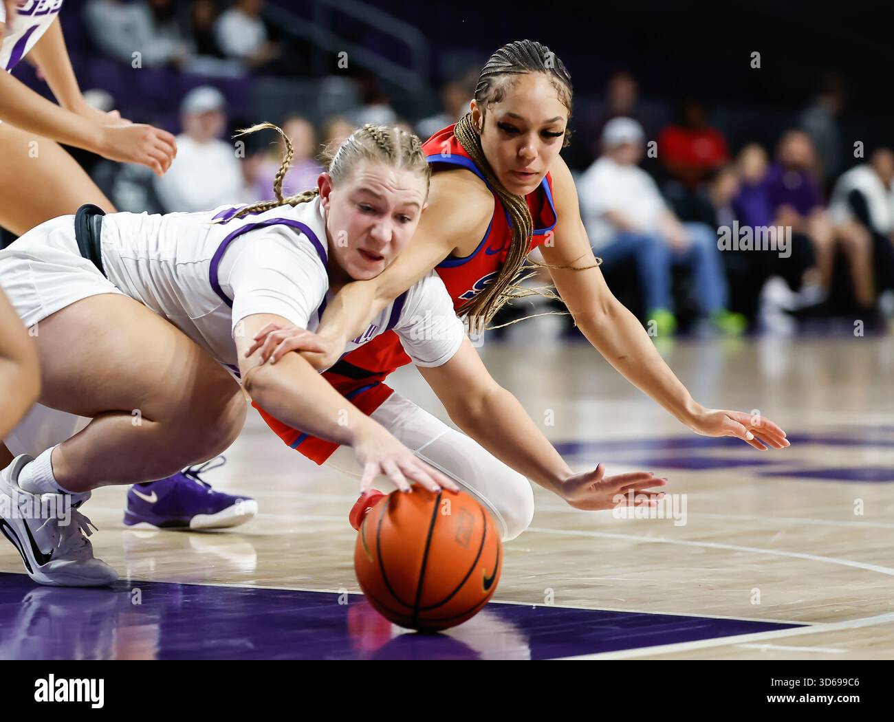 PHOENIX, ARIZONA - NOVEMBER 18th: Southern Methodist University ...