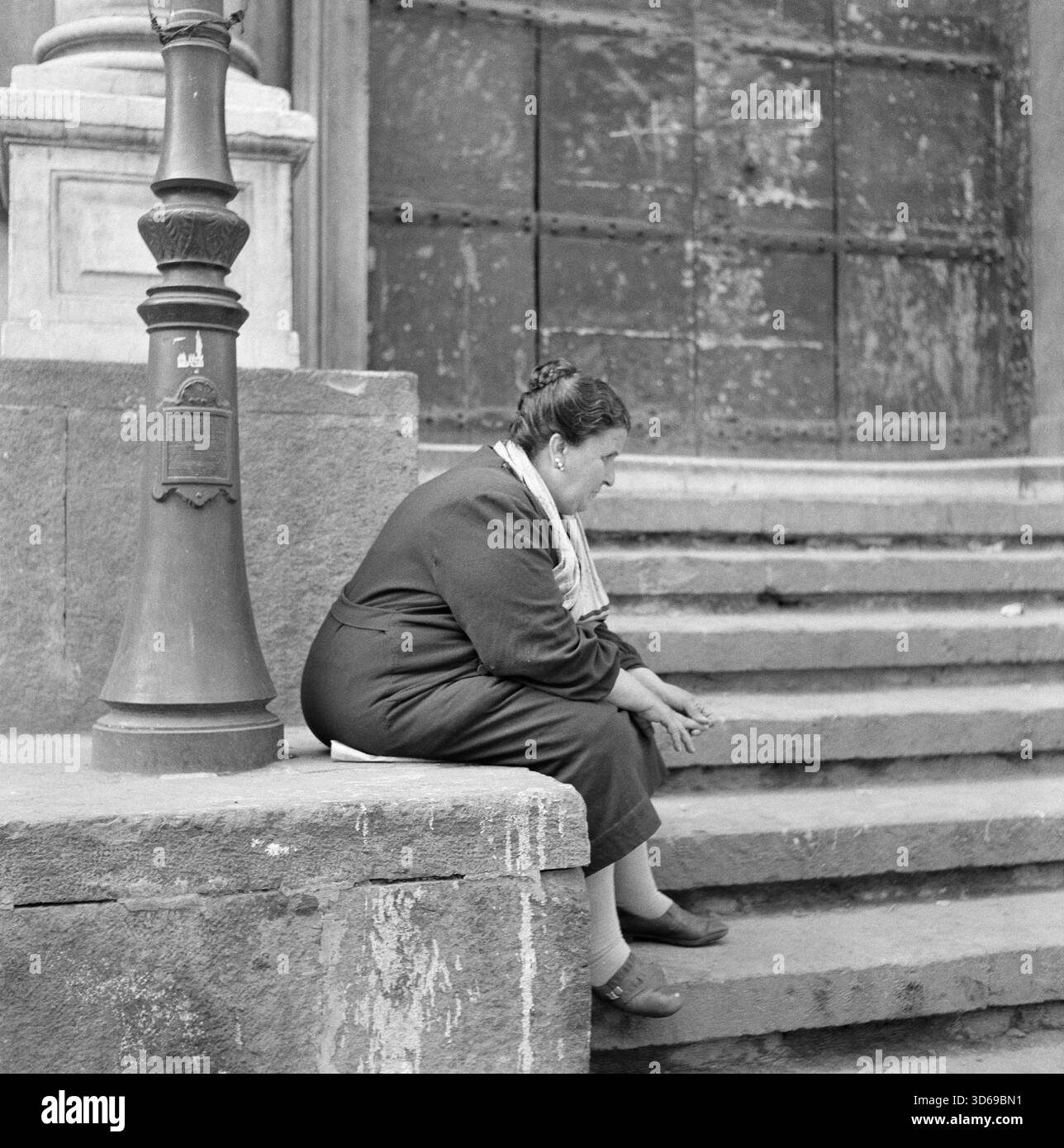 Italy 1950s woman Black and White Stock Photos & Images - Alamy
