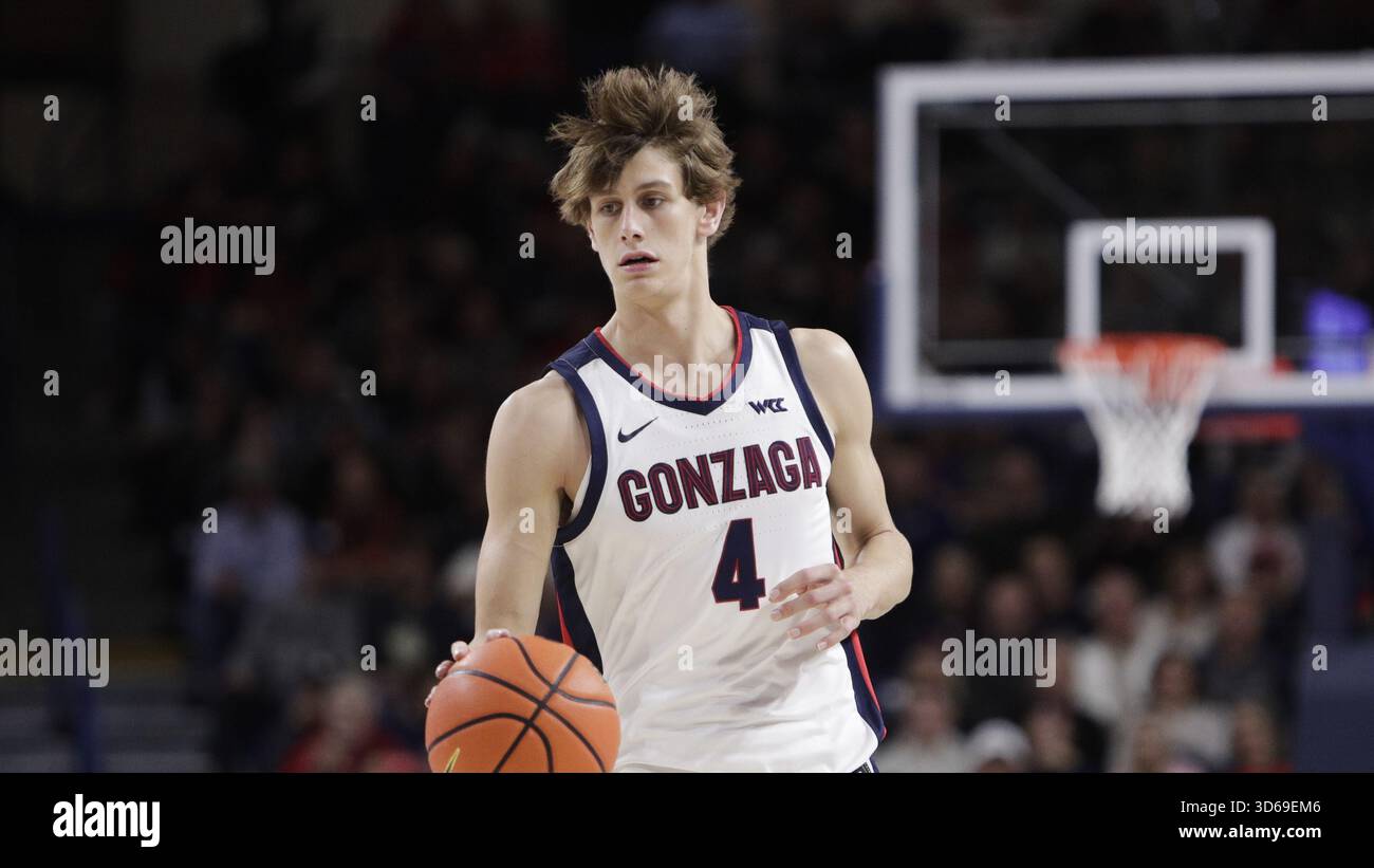 Gonzaga guard Davis Fogle (4) controls the ball during the second half ...