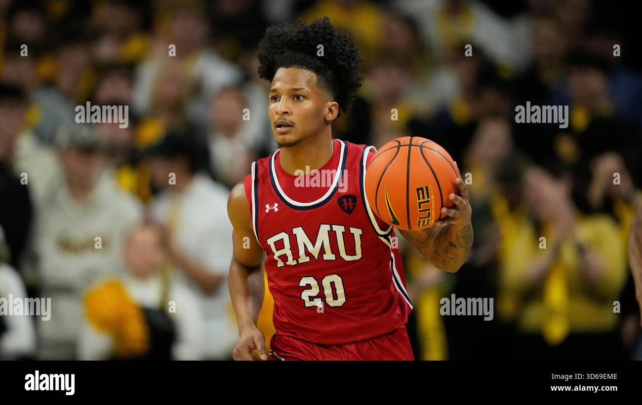 Robert Morris guard Albert Vargas drives up court during the first half ...