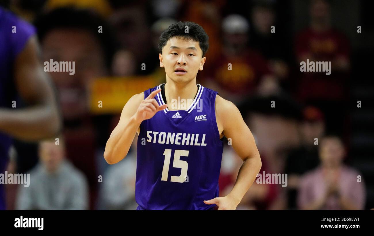 Stonehill guard Norbu Jenpa runs up court during the second half of an ...