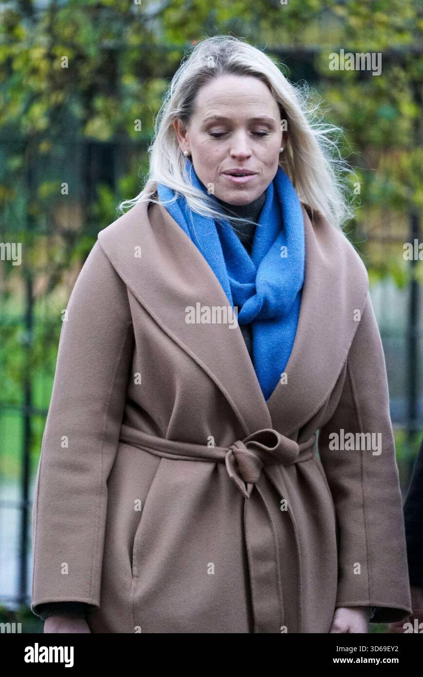 cntv Astrid Have Ehefrau von Stefan Henssel auf dem Weg zum Prozess ...