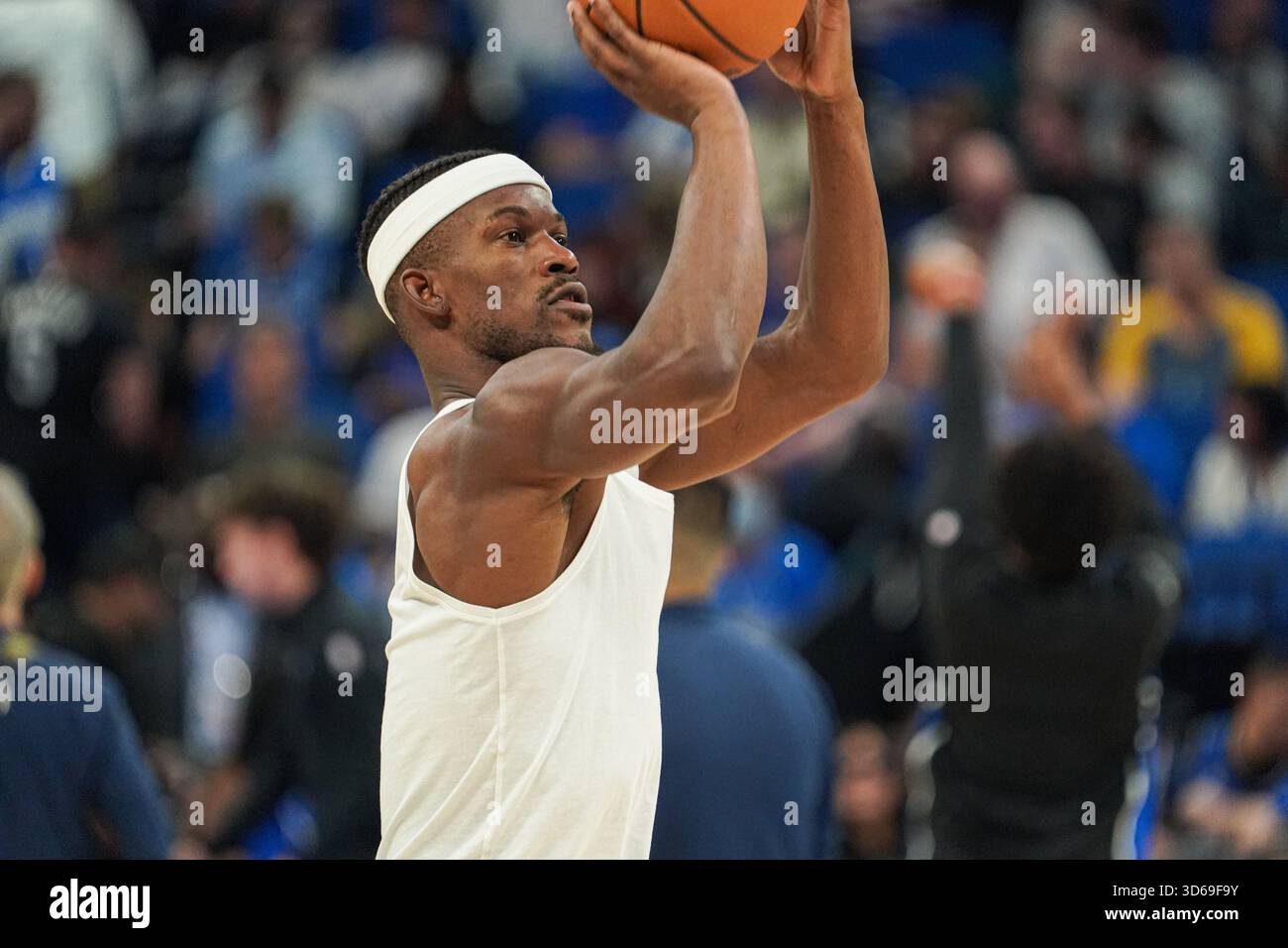 Orlando, Florida, USA, November 18, 2025, Golden State Warriors player ...