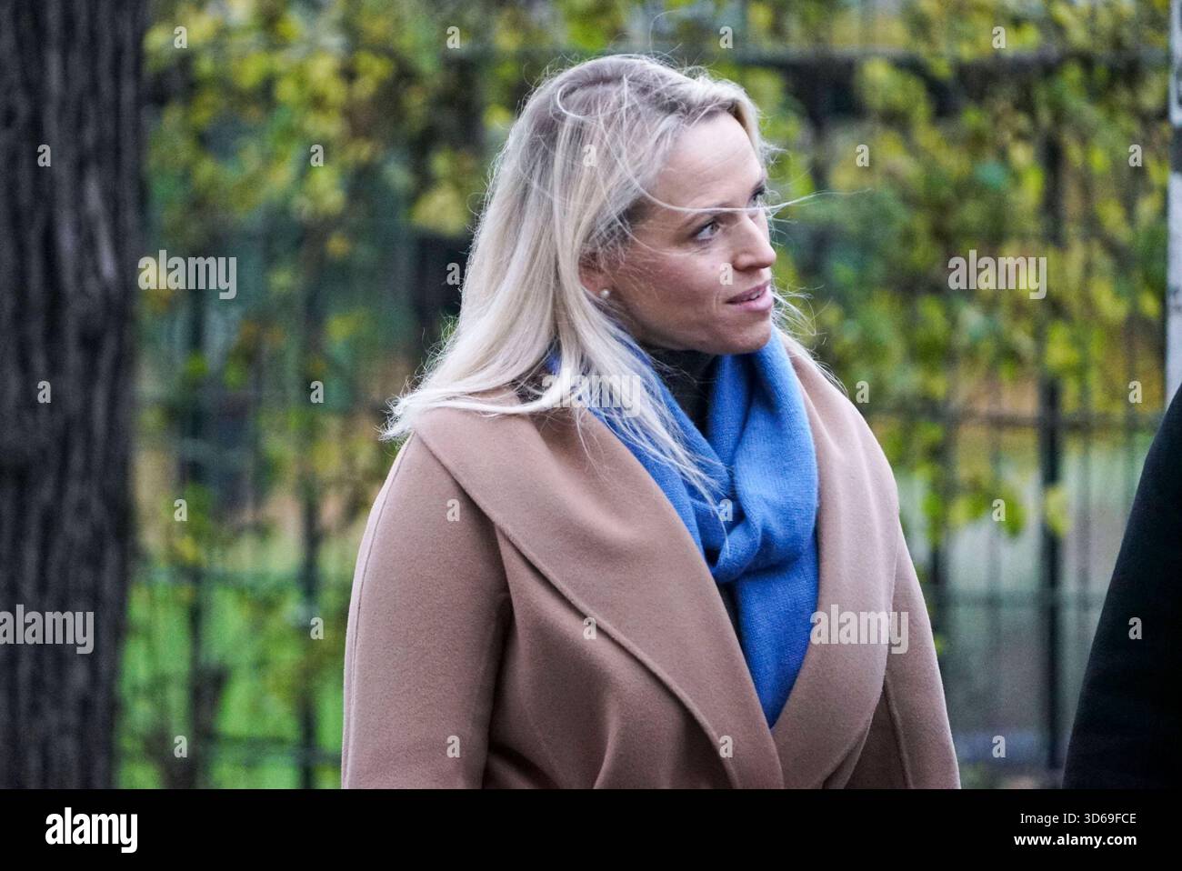 cntv Astrid Have Ehefrau von Stefan Henssel auf dem Weg zum Prozess ...