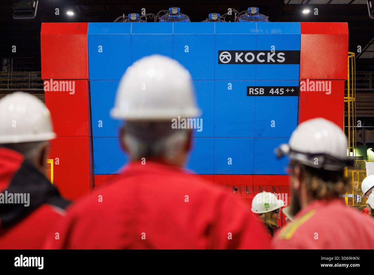 19 November 2025, Lower Saxony, Georgsmarienhütte: View of a new ...