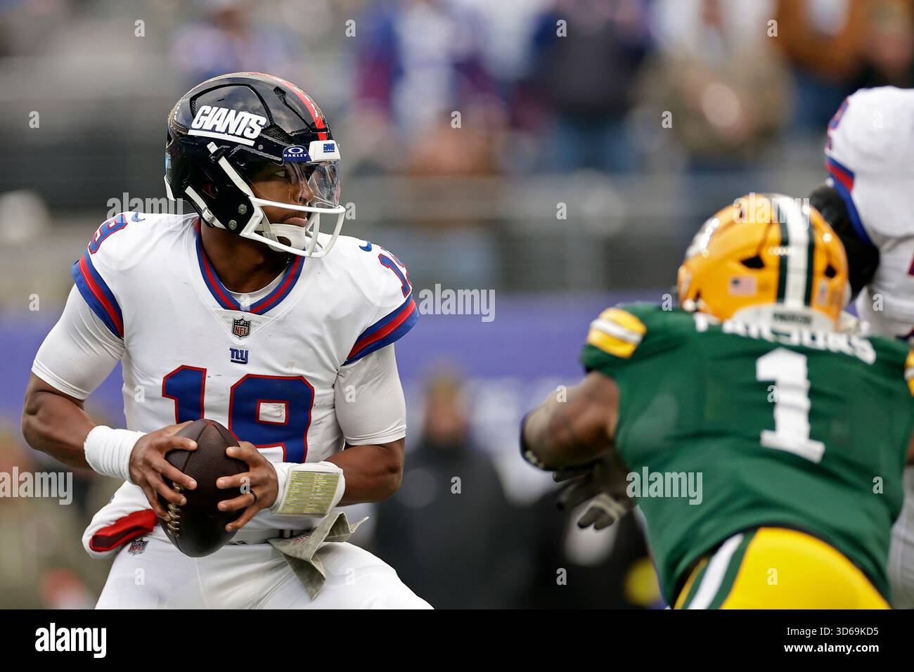 New York Giants quarterback Jameis Winston (19) looks to pass during an ...