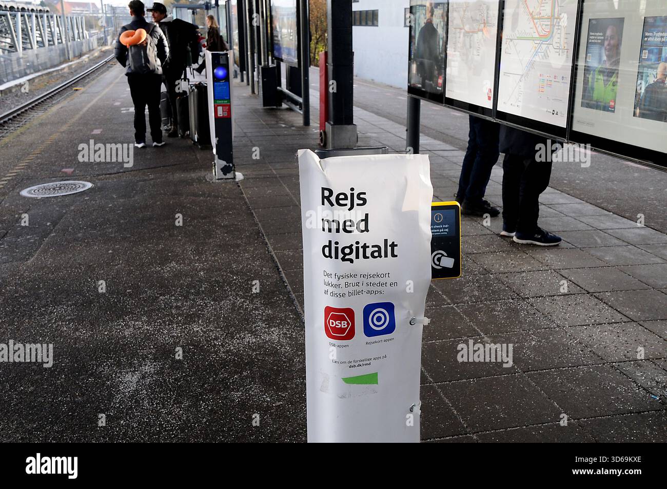 Vznlose /Copenhagen/Denmark/ 19 .november 2025/Vnlose local train ...
