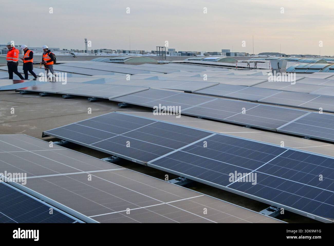 Companies CEZ ESCO and CTP hold press conference on installation of ...