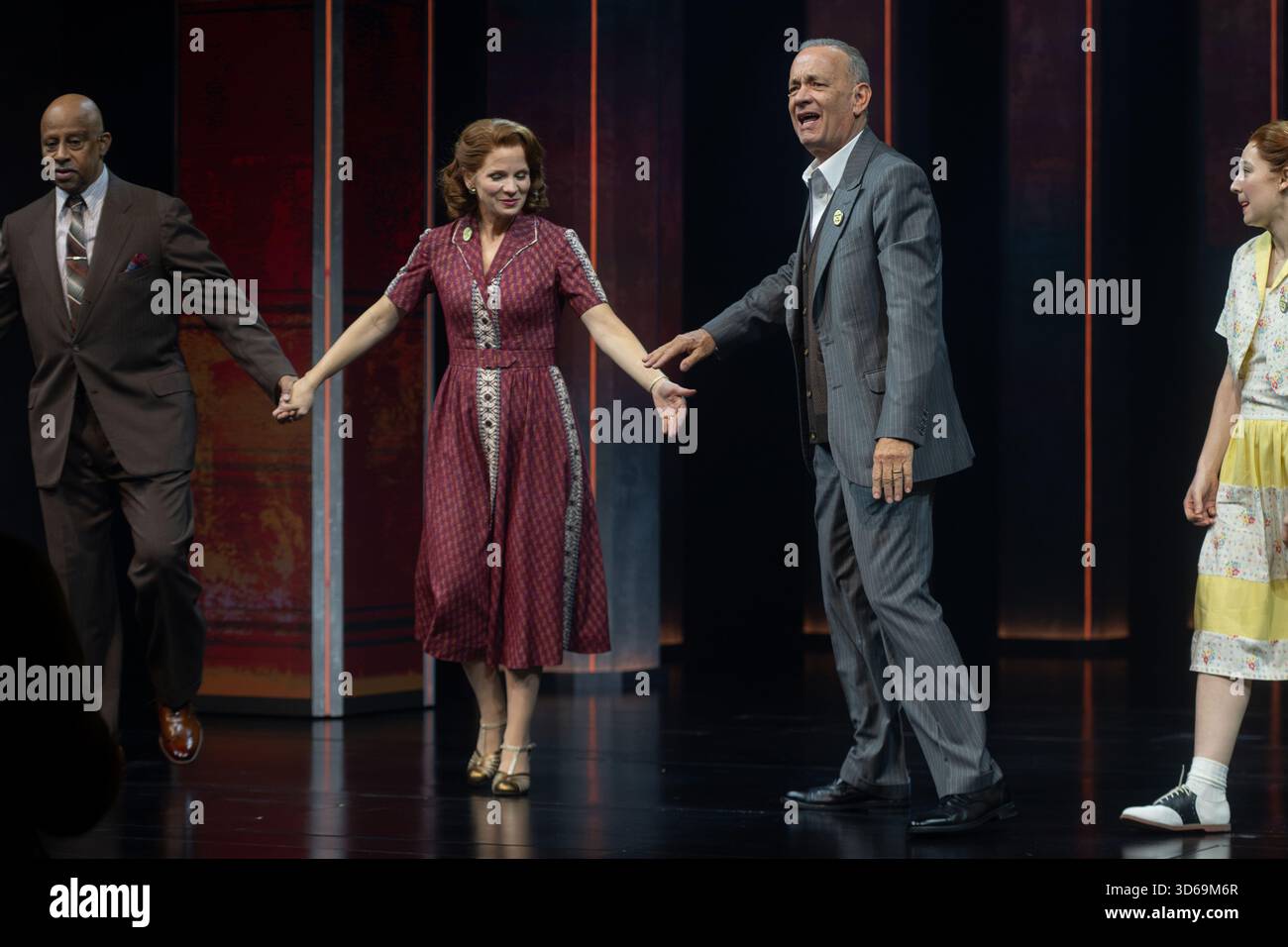Photo by: NDZ/STAR MAX/IPx 2025 11/18/25 Kelli O'Hara and Tom Hanks on ...
