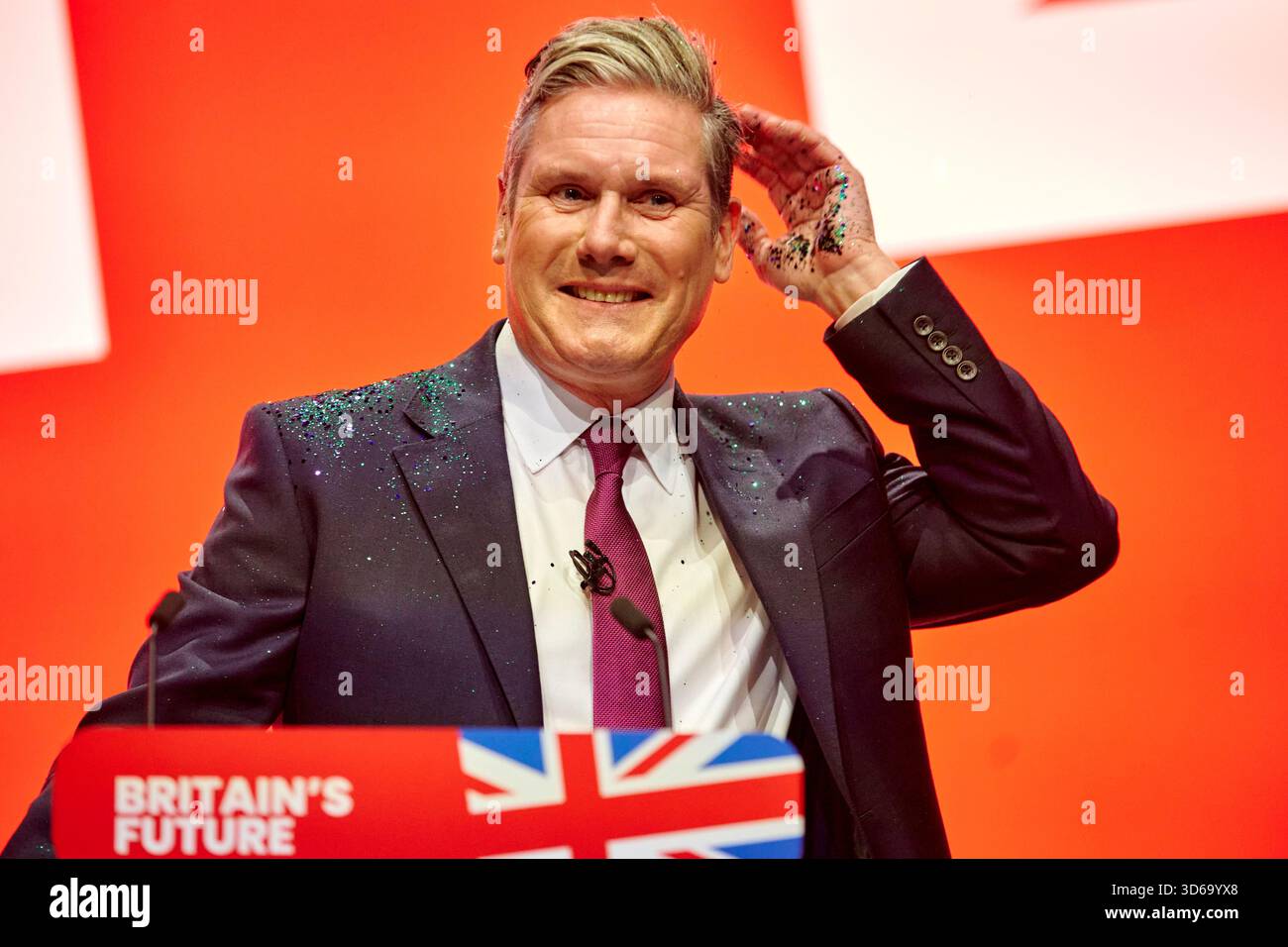Glitter starmer labour hi-res stock photography and images - Alamy