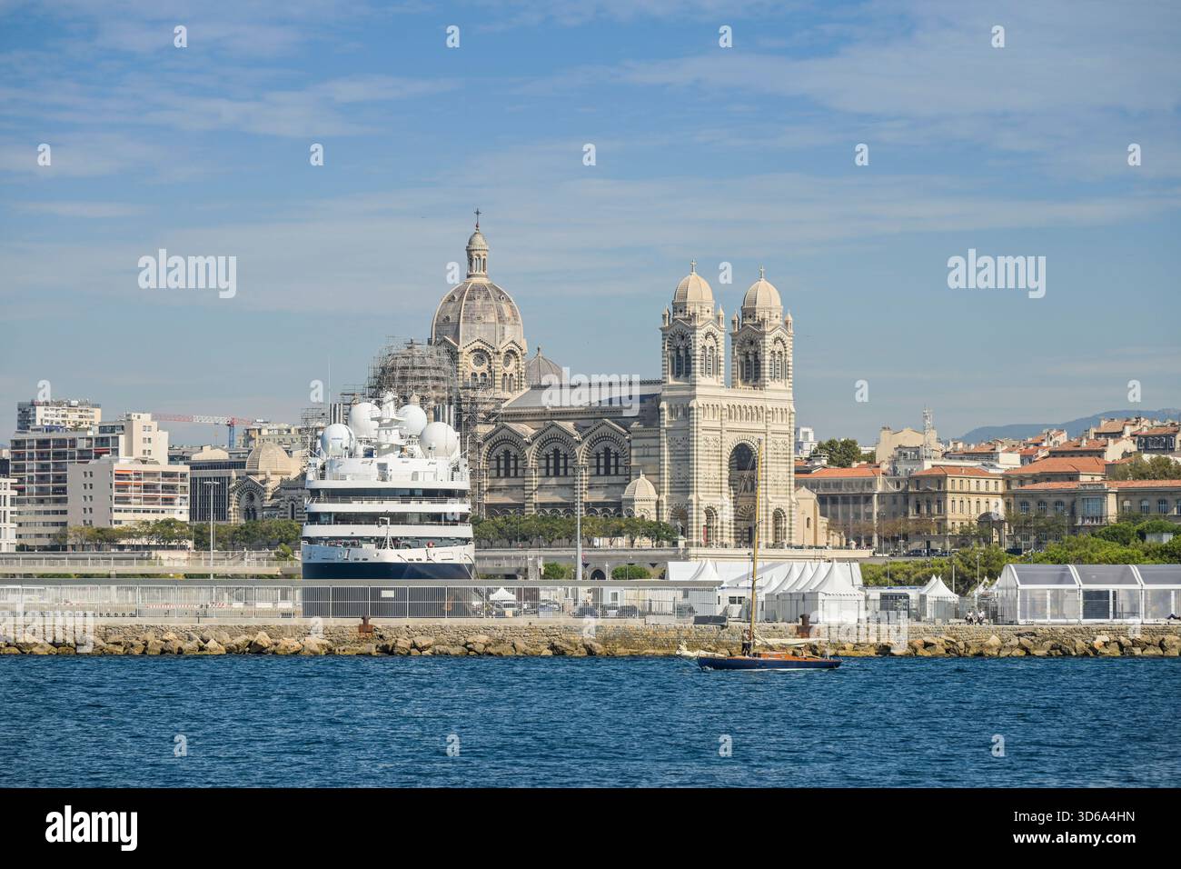 Cathedrale la Major, Hafen, Grand Port Maritime, Marseille, Frankreich ...