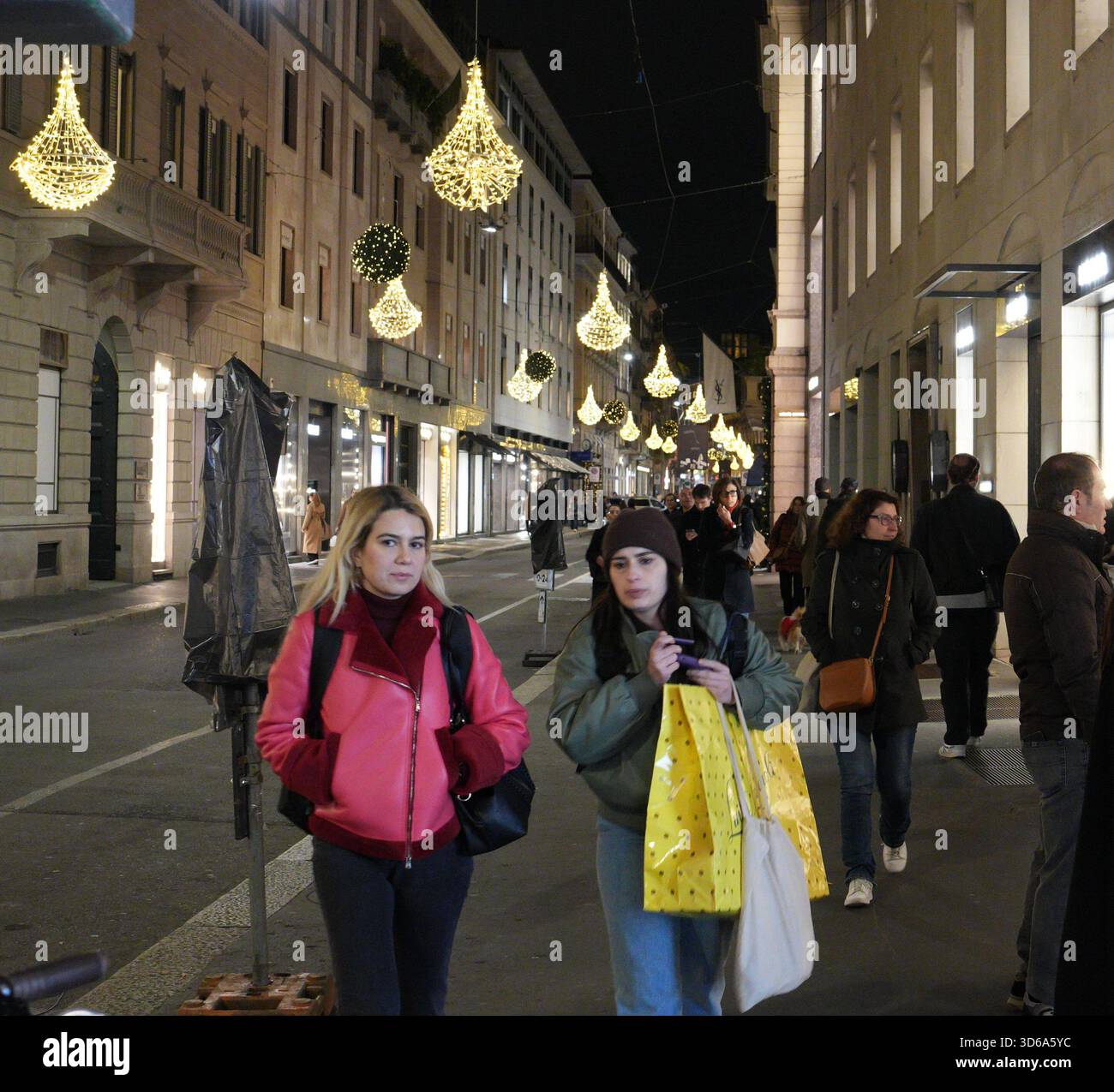 Milan, first Christmas lights in the fashion district, Via ...