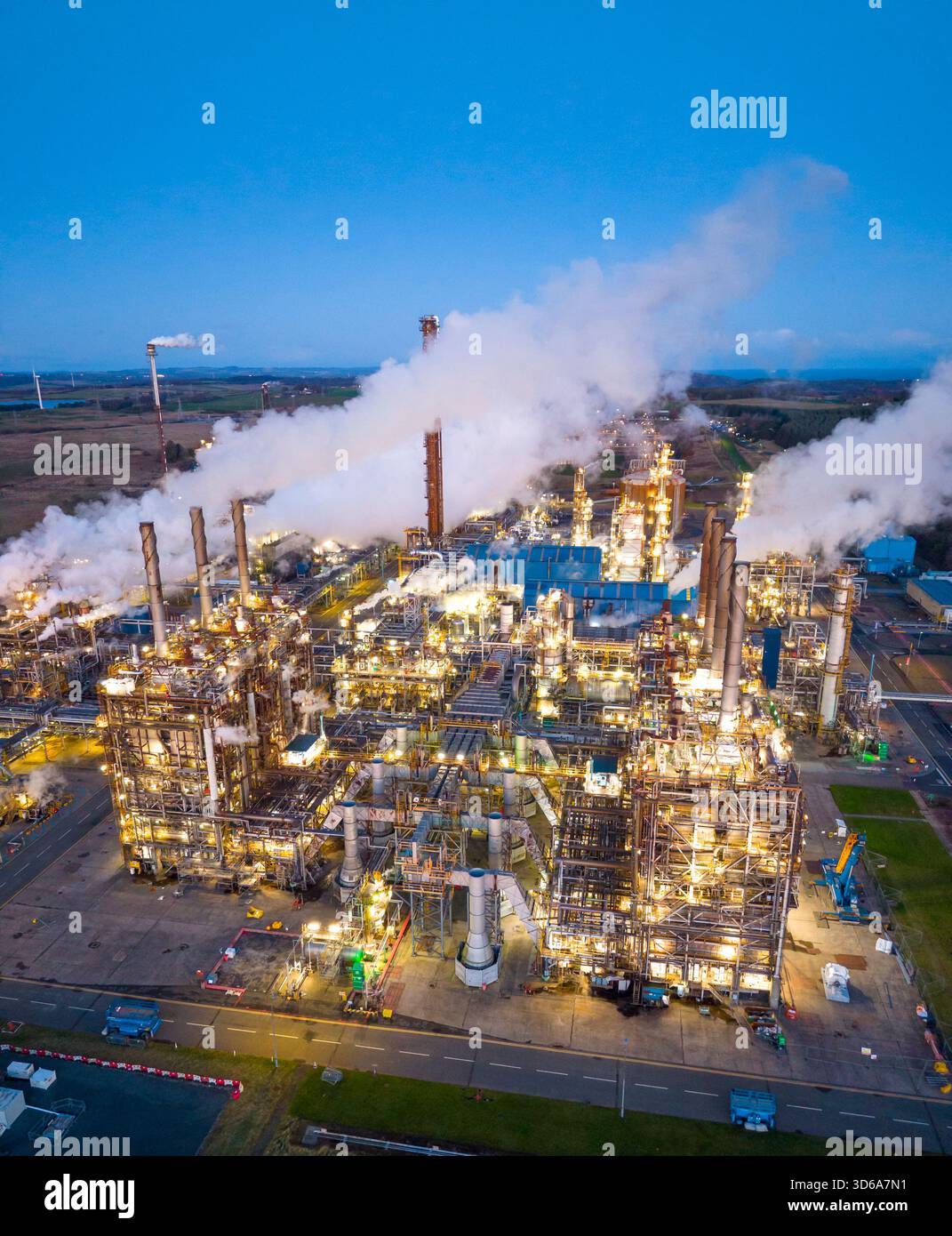 Cowdenbeath, Fife, Scotland, UK. 19th November, 2025. Exterior views of ...