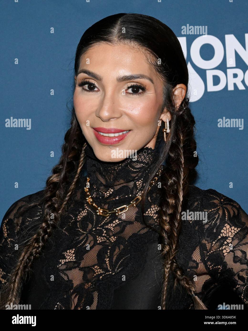 November 18, 2025, Los Angeles, California, USA: CLIO MATTOLI attends ...