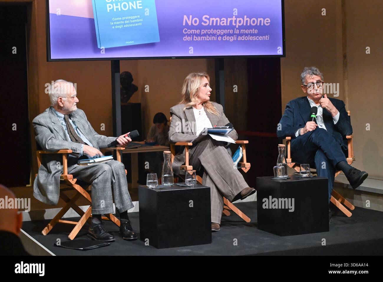 Milan, Presentation of the book "No Smartphone" by Franco di Masi ...