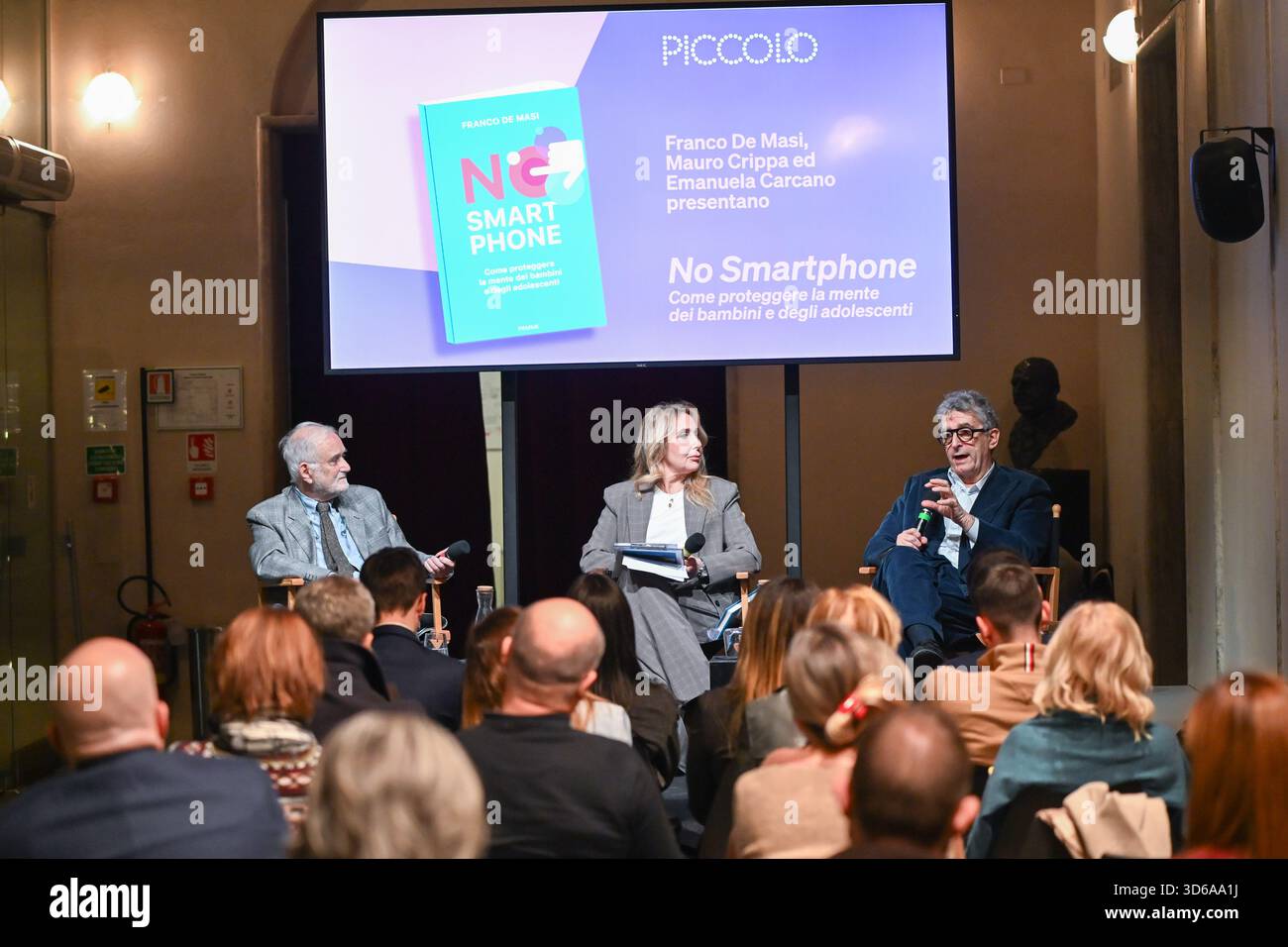 Milan, Presentation of the book "No Smartphone" by Franco di Masi ...
