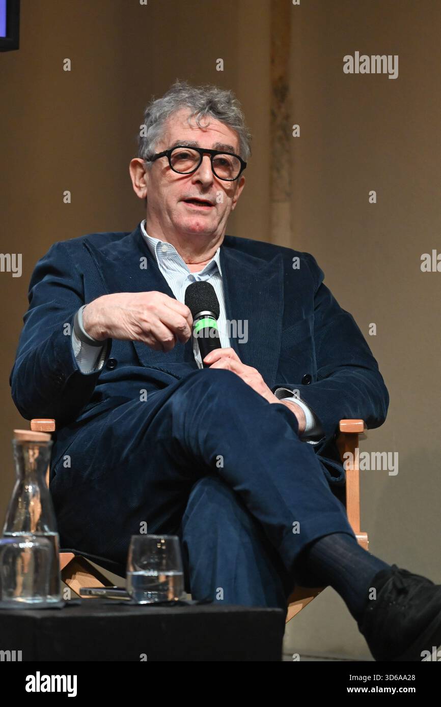 Milan, Presentation of the book "No Smartphone" by Franco di Masi ...