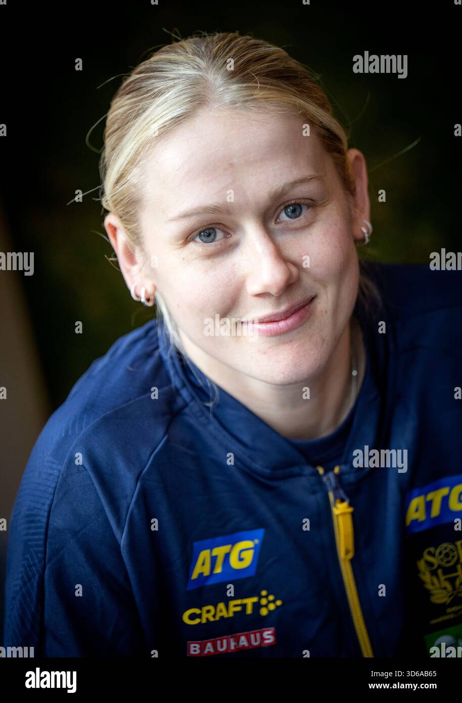 HALMSTAD 2025-11-19 Emma Lindqvist (23) during Wednesday's press ...