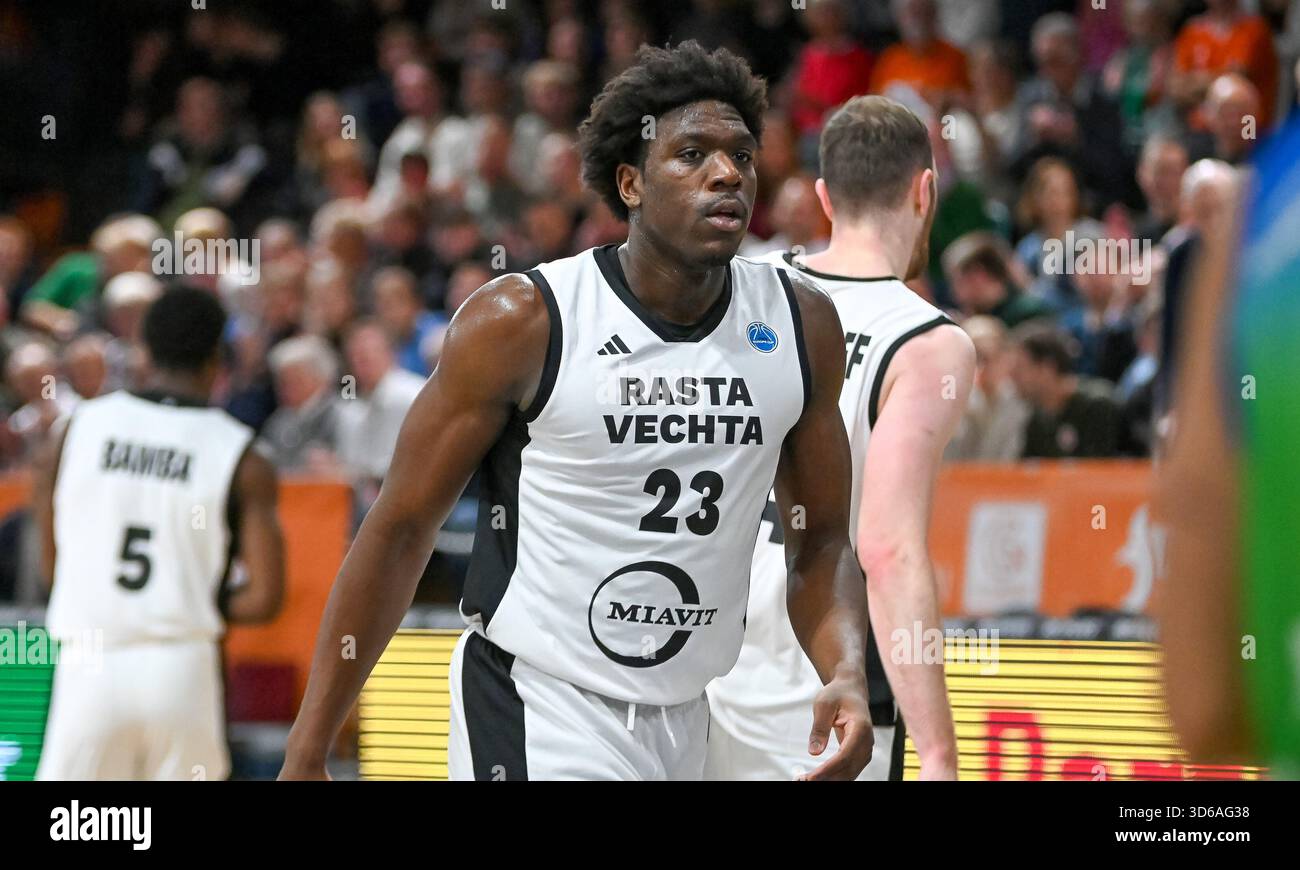 Malcolm Dandridge (RASTA Vechta, #23) RASTA Vechta vs. Dinamo BDS ...