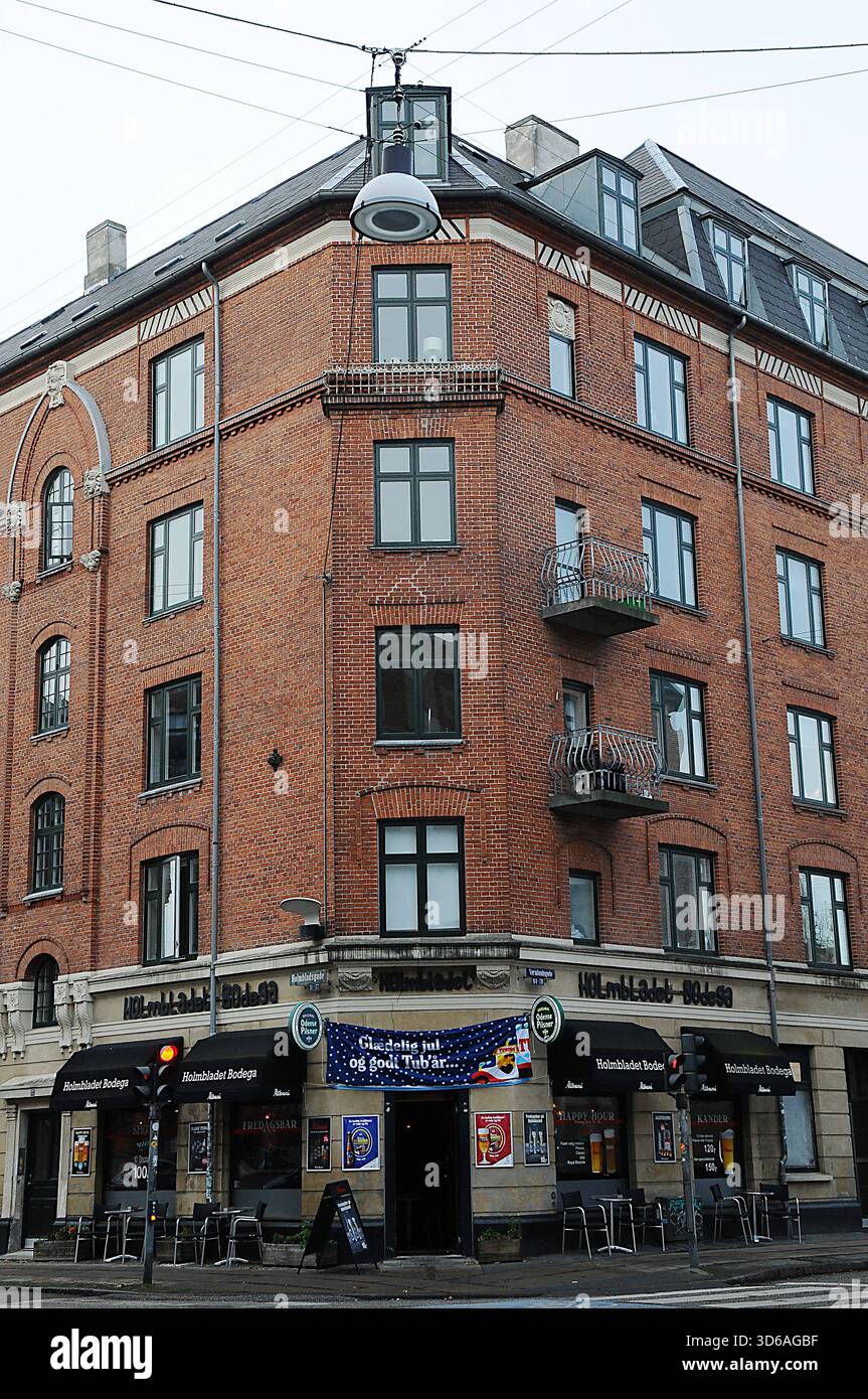 Copenhagen/Denmark/ 19 .november 2025/ Holmbaldet bodega markets ...