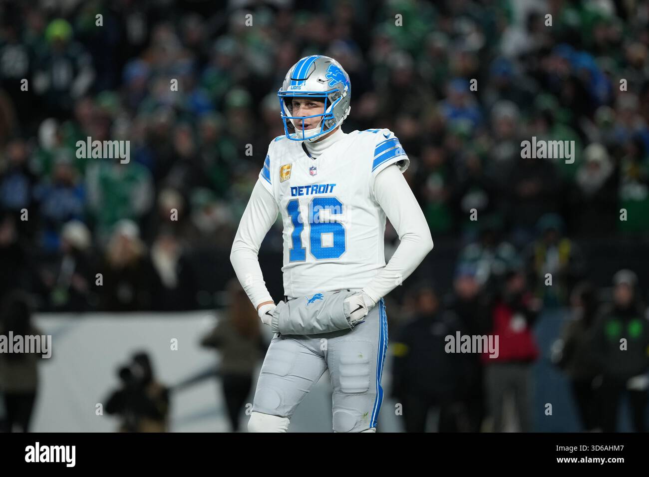 Detroit Lions' Jared Goff warms up during an NFL football game against ...