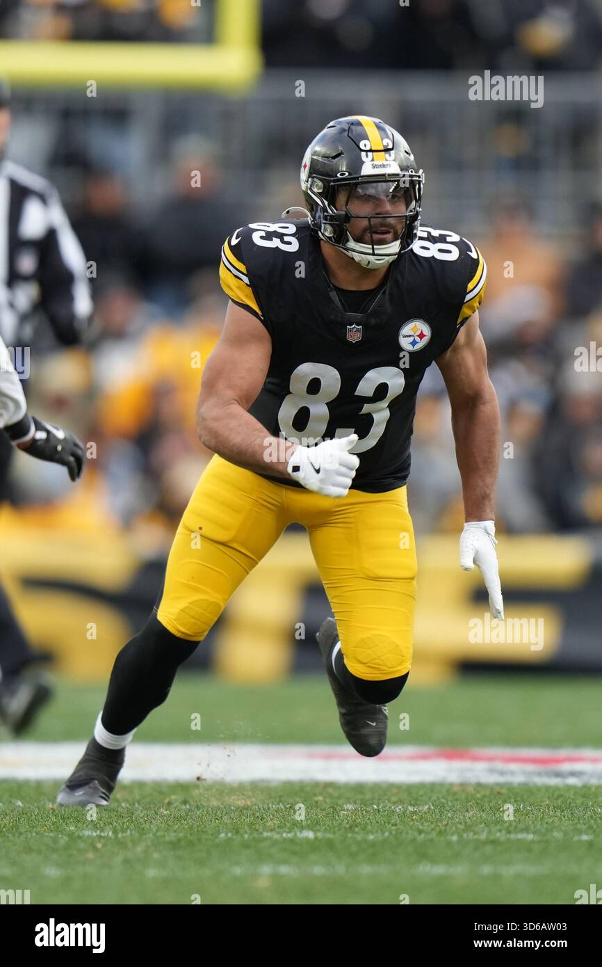 Pittsburgh Steelers tight end Connor Heyward (83) run blocks during an ...