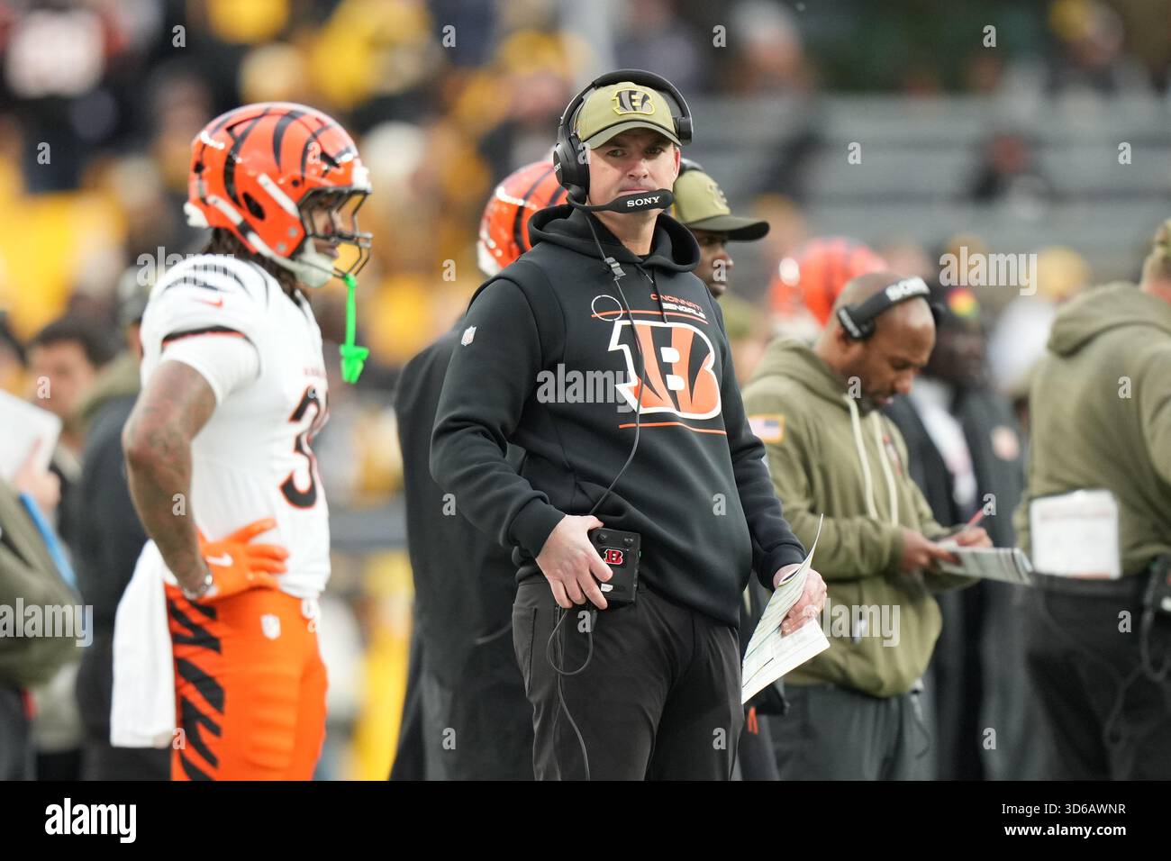 Cincinnati Bengals head coach Zach Taylor walks the sidelines during an ...