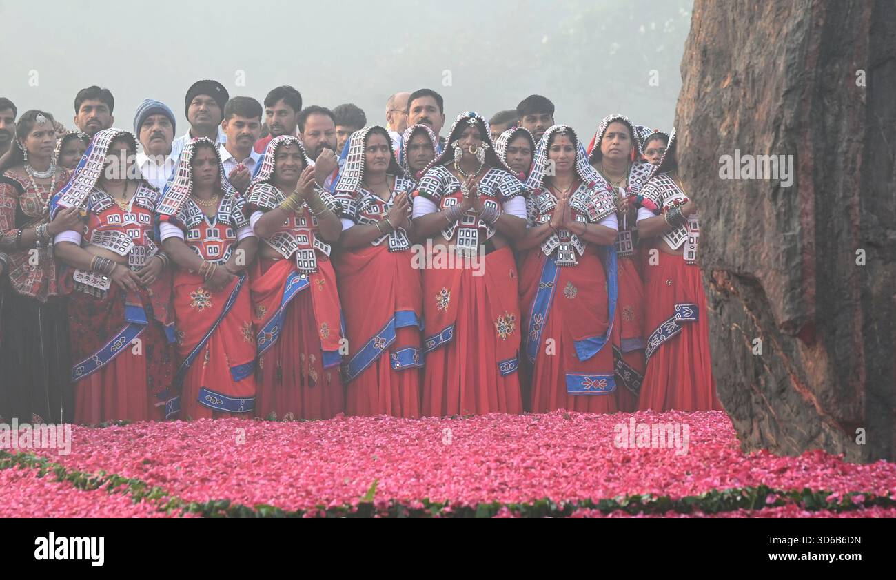 NEW DELHI, INDIA - NOVEMBER 19: Tribal women paid tribute to former PM ...