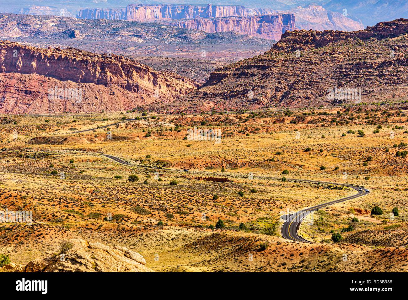 Arches Scenic drive winds through Salt Valley in Arches National Park ...