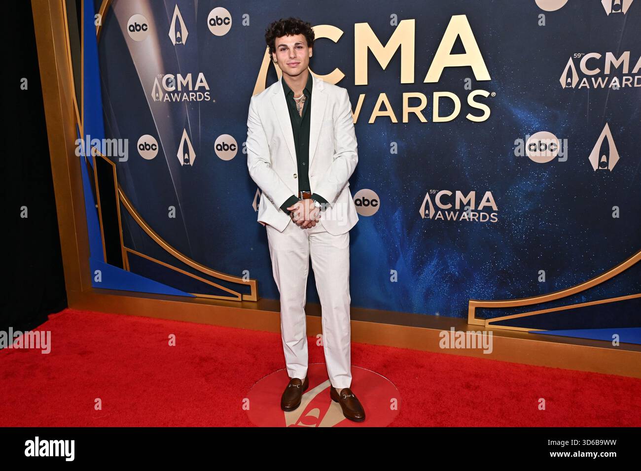 Kyle Jackson arrives at the 59th Annual Country Music Association ...