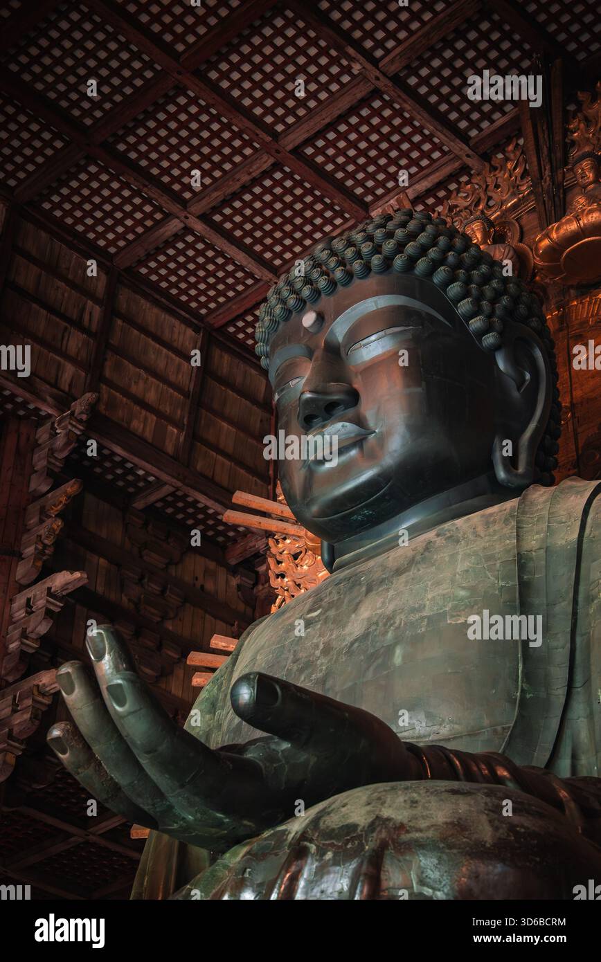 Urna monumental hi-res stock photography and images - Alamy