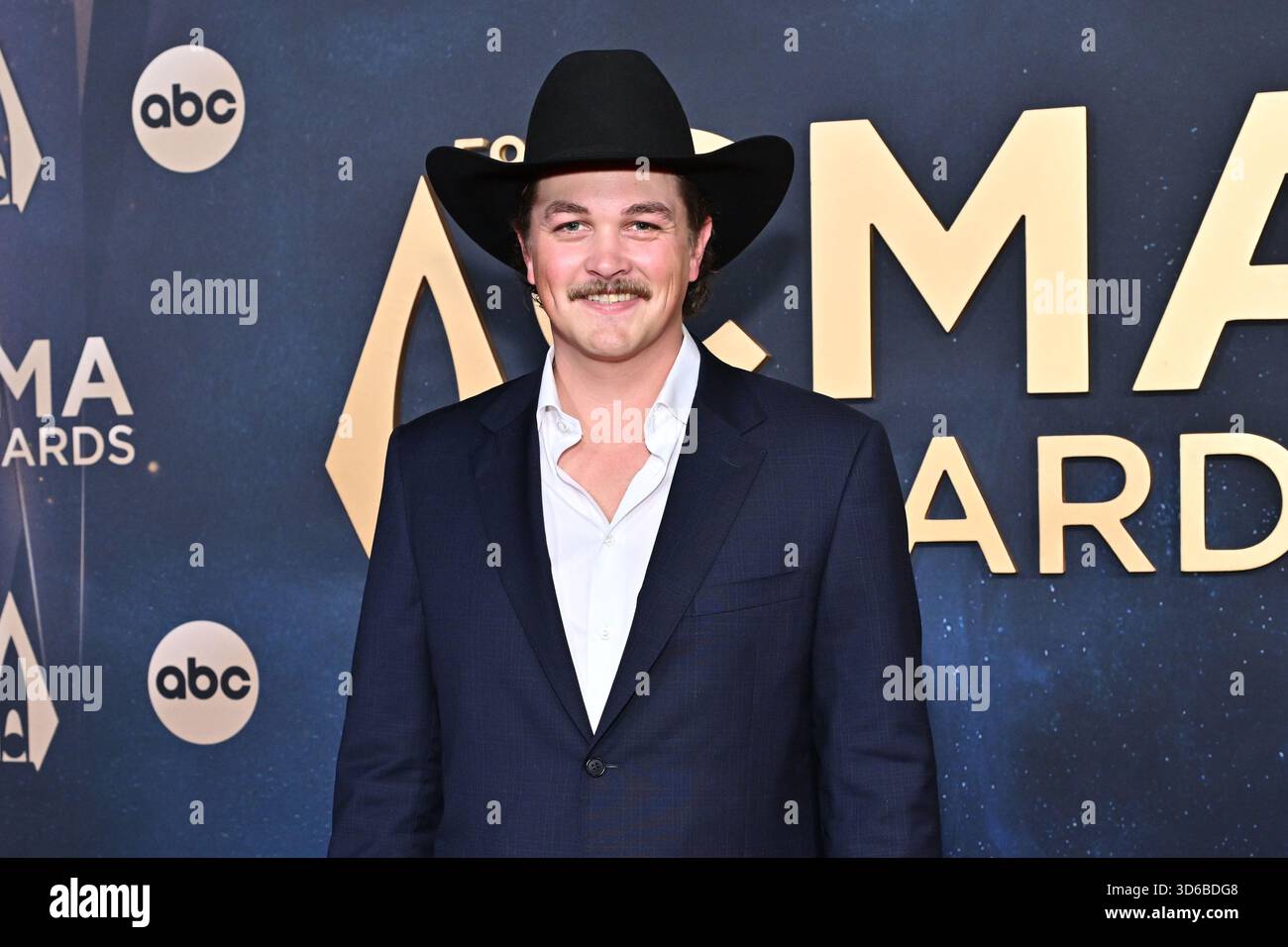 Zach Top arrives at the 59th Annual Country Music Association Awards on ...